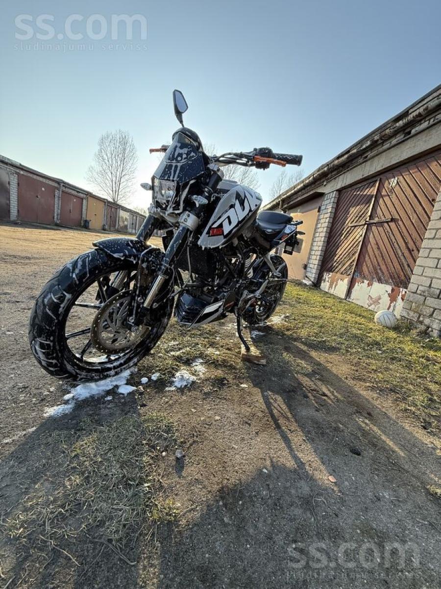 KTM Duke 2012 Rīga, ar dzinēja tilpumu 0.13 L un nobraukumu 0 tūkst. km par 1500 €, foto 1 vietnē AUTOMOTO.COM.LV