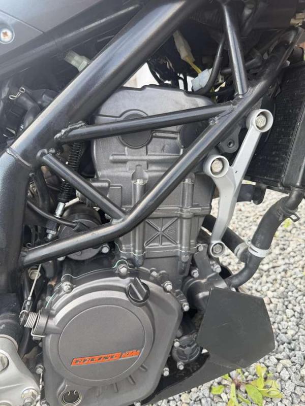 KTM Duke 2012 Viļņa, ar dzinēja tilpumu 0.13 L un nobraukumu 24 tūkst. km par 1550 €, foto 5 vietnē AUTOMOTO.COM.LV