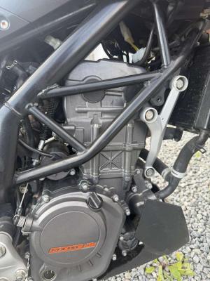 KTM Duke 2012 Viļņa, ar dzinēja tilpumu 0.13 L un nobraukumu 24 tūkst. km par 1550 €, foto 5 vietnē AUTOMOTO.COM.LV