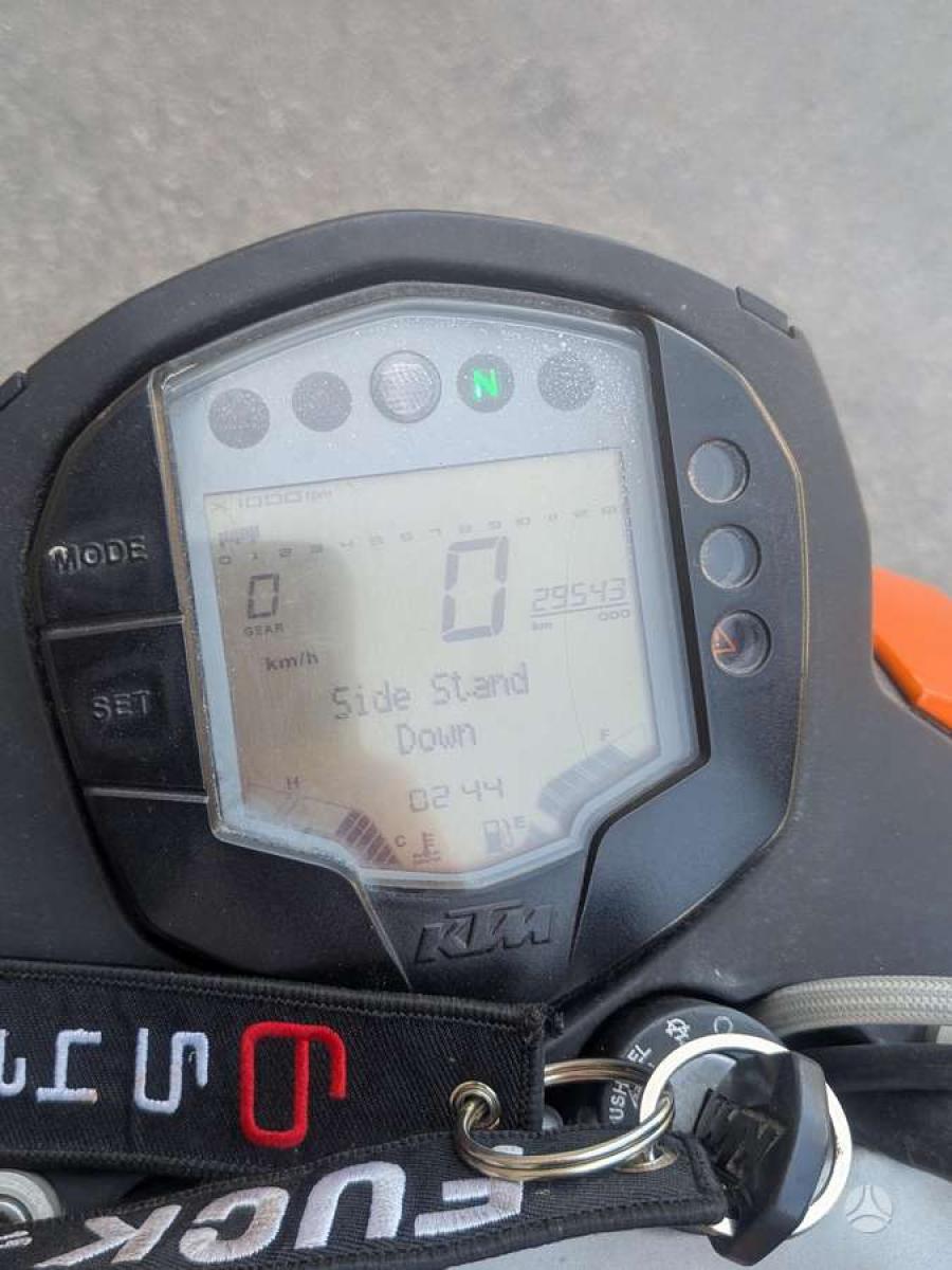 KTM Duke 2012 in Klaipeda, with an engine capacity of 0.13 L and mileage of 30 thousand km for 1600 €, photo 4 on AUTOMOTO.COM.LV