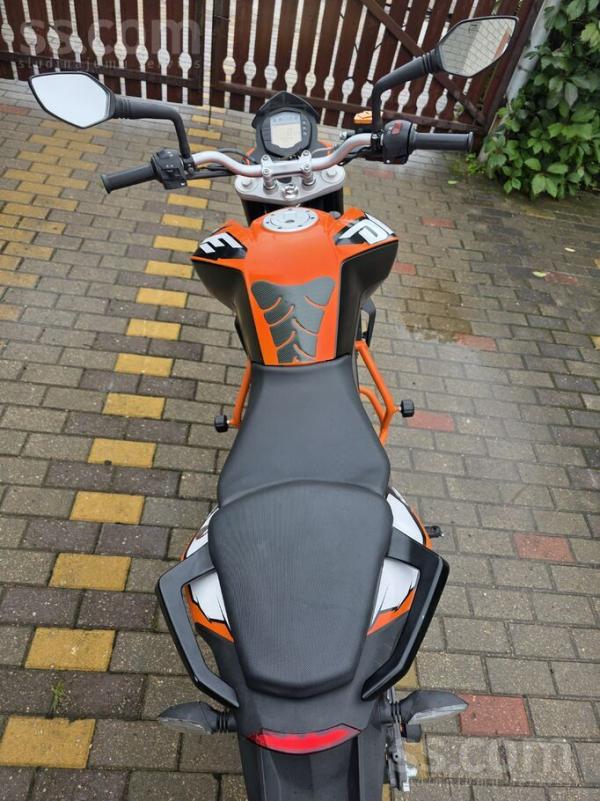 KTM Duke 2012 in Cesis, with an engine capacity of 0.13 L and mileage of 0 thousand km for 2200 €, photo 10 on AUTOMOTO.COM.LV