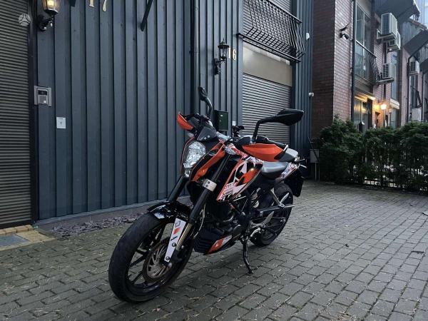 KTM Duke 2012 in Palanga, with an engine capacity of 0.13 L and mileage of 33 thousand km for 1600 €, photo 1 on AUTOMOTO.COM.LV