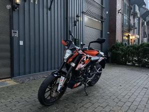 KTM Duke 2012 in Palanga, with an engine capacity of 0.13 L and mileage of 33 thousand km for 1600 €, photo  on AUTOMOTO.COM.LV