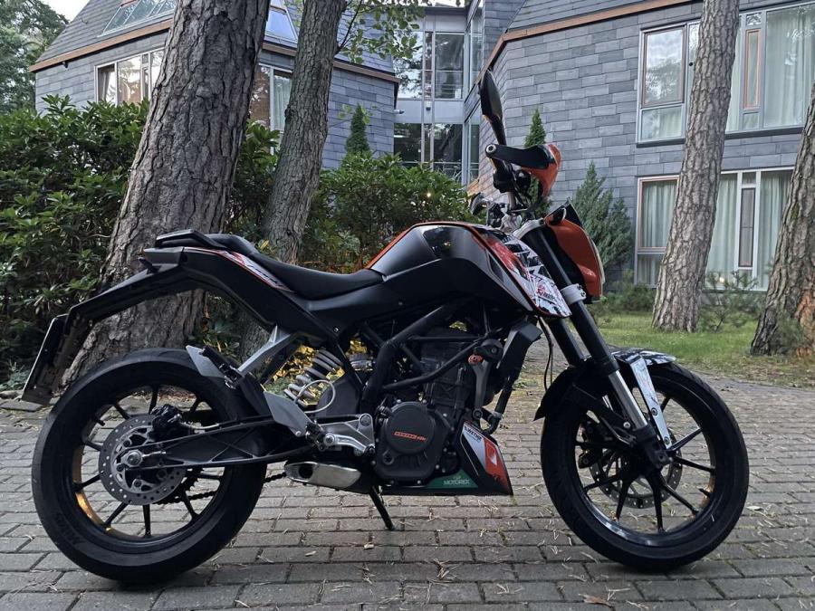 KTM Duke 2012 in Palanga, with an engine capacity of 0.13 L and mileage of 33 thousand km for 1600 €, photo 6 on AUTOMOTO.COM.LV