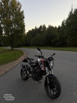 KTM Duke 2012 Viļņa, ar dzinēja tilpumu 0.13 L un nobraukumu 32 tūkst. km par 1450 €, foto 1 vietnē AUTOMOTO.COM.LV