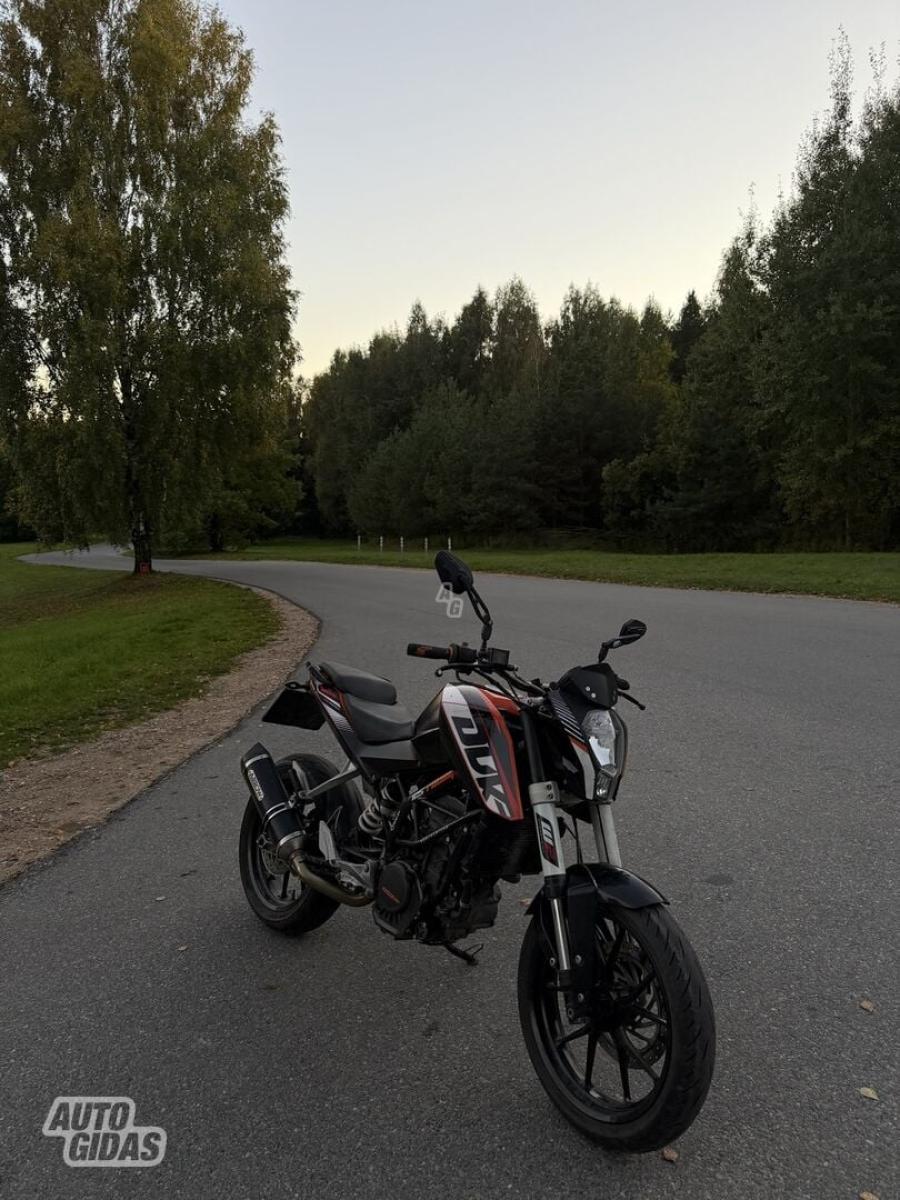 KTM Duke 2012 Viļņa, ar dzinēja tilpumu 0.13 L un nobraukumu 32 tūkst. km par 1450 €, foto 1 vietnē AUTOMOTO.COM.LV