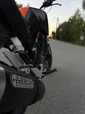 KTM Duke 2012 Viļņa, ar dzinēja tilpumu 0.13 L un nobraukumu 32 tūkst. km par 1450 €, foto 4 vietnē AUTOMOTO.COM.LV
