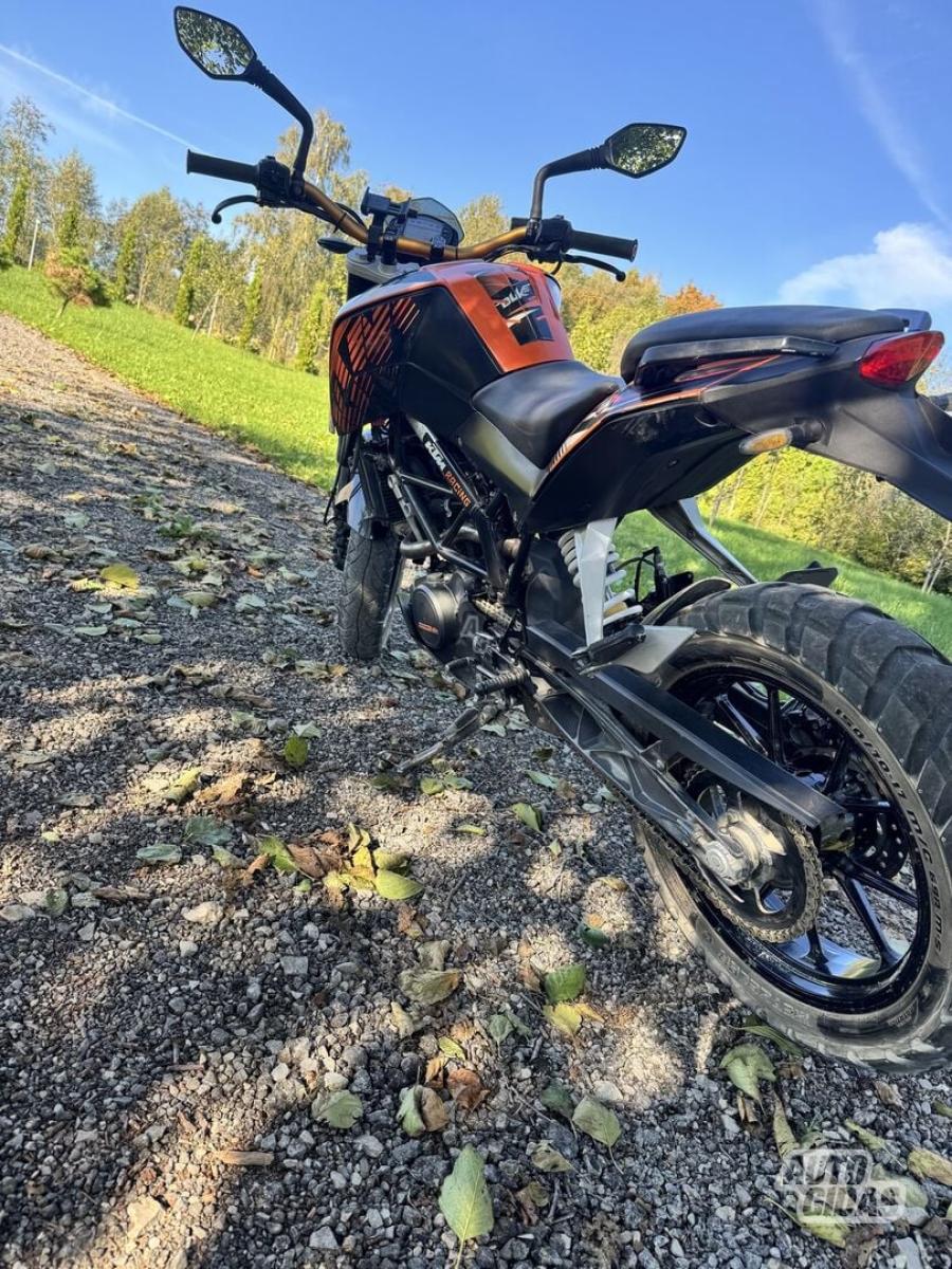 KTM Duke 2012 Molėtai, ar dzinēja tilpumu 0.13 L un nobraukumu 32 tūkst. km par 1600 €, foto 3 vietnē AUTOMOTO.COM.LV