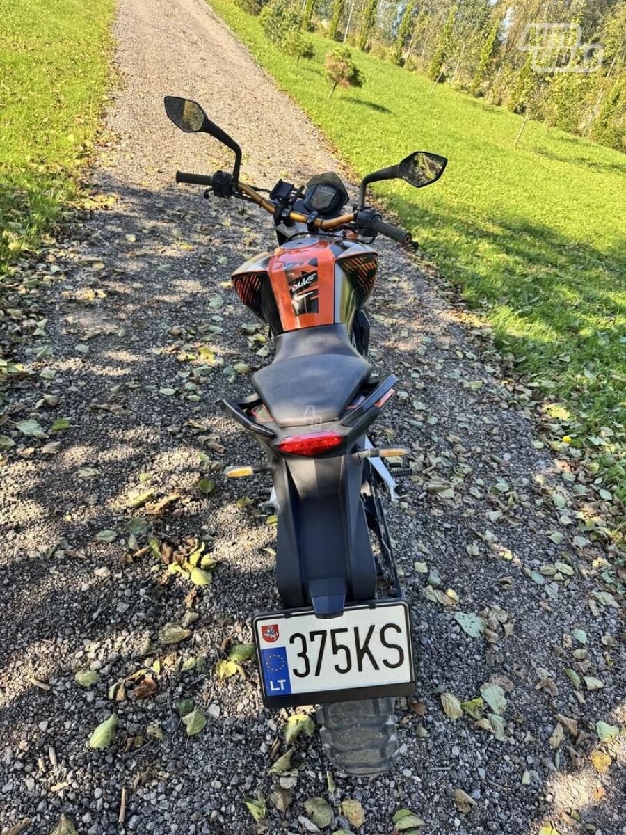 KTM Duke 2012 Molėtai, ar dzinēja tilpumu 0.13 L un nobraukumu 32 tūkst. km par 1600 €, foto 6 vietnē AUTOMOTO.COM.LV