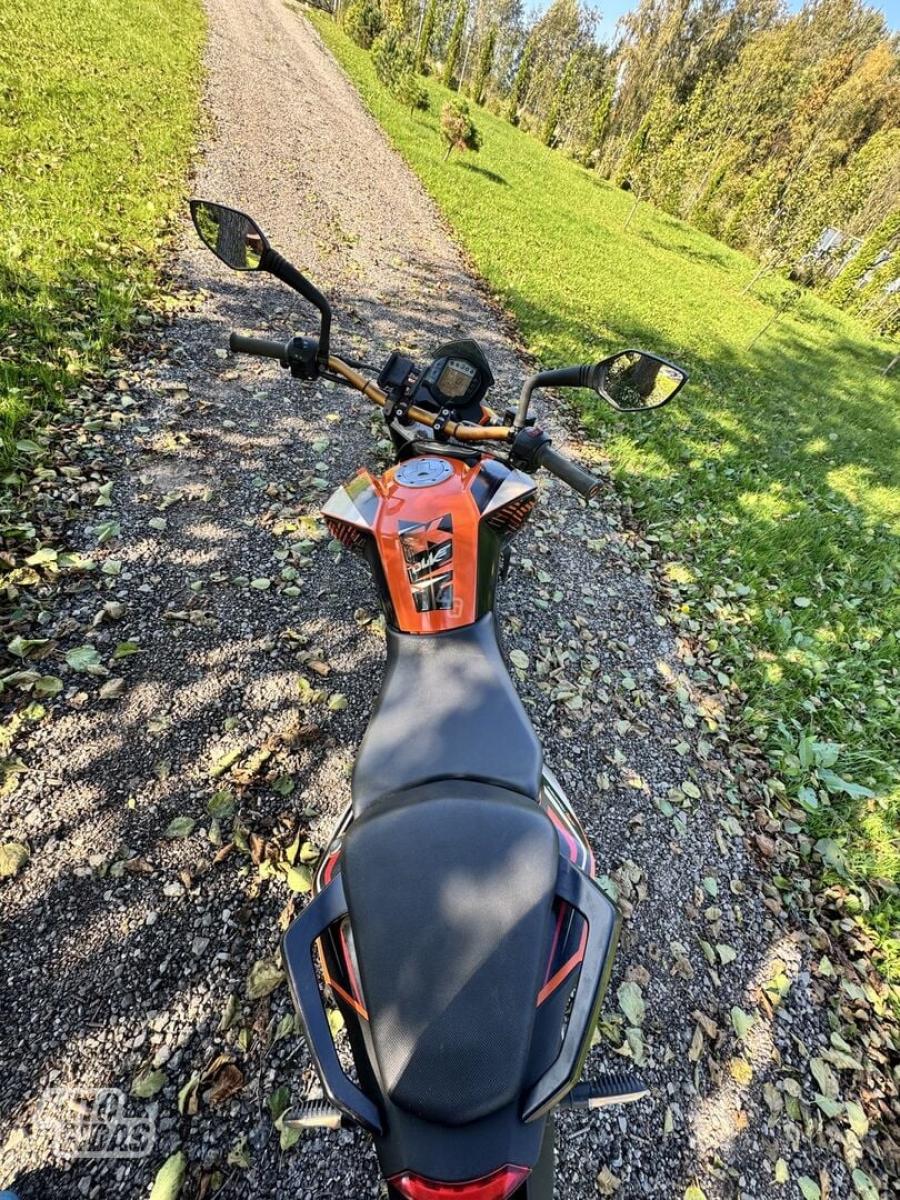 KTM Duke 2012 Molėtai, ar dzinēja tilpumu 0.13 L un nobraukumu 32 tūkst. km par 1600 €, foto 7 vietnē AUTOMOTO.COM.LV
