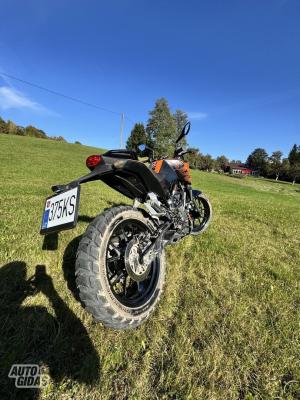 KTM Duke 2012 Molėtai, ar dzinēja tilpumu 0.13 L un nobraukumu 32 tūkst. km par 1600 €, foto 10 vietnē AUTOMOTO.COM.LV