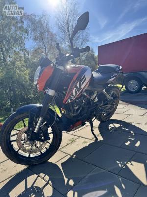 KTM Duke 2012 Molėtai, ar dzinēja tilpumu 0.13 L un nobraukumu 32 tūkst. km par 1600 €, foto 14 vietnē AUTOMOTO.COM.LV