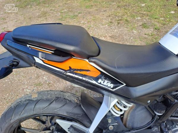KTM Duke 2013 Tauragė, ar dzinēja tilpumu 0.13 L un nobraukumu 41 tūkst. km par 1300 €, foto 7 vietnē AUTOMOTO.COM.LV