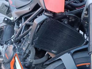 KTM Duke 2013 Panevēža, ar dzinēja tilpumu 0.13 L un nobraukumu 24 tūkst. km par 1950 €, foto 12 vietnē AUTOMOTO.COM.LV