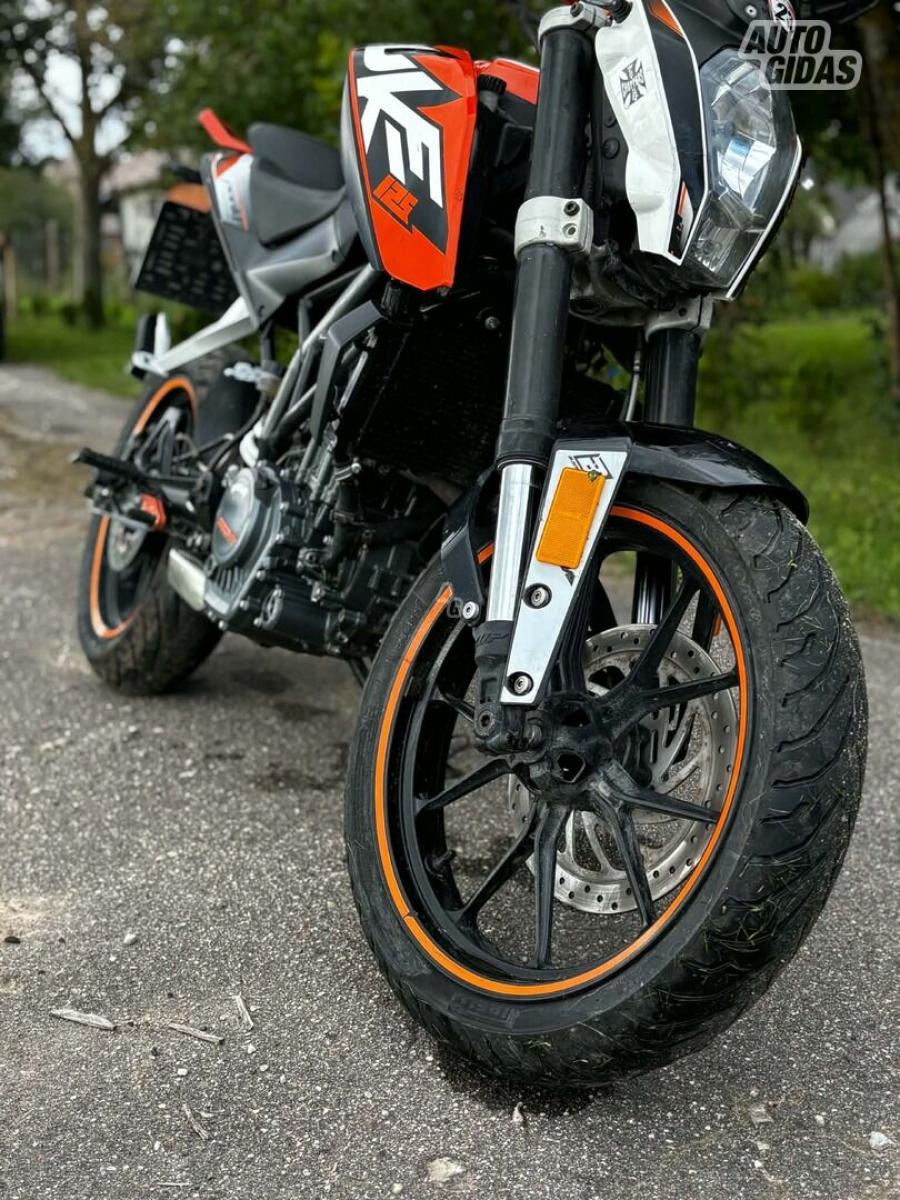 KTM Duke 2013 Šauļi, ar dzinēja tilpumu 0.13 L un nobraukumu 45 tūkst. km par 1400 €, foto 10 vietnē AUTOMOTO.COM.LV