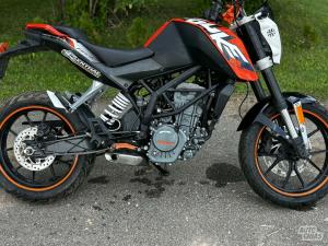 KTM Duke 2013 Šauļi, ar dzinēja tilpumu 0.13 L un nobraukumu 45 tūkst. km par 1400 €, foto 11 vietnē AUTOMOTO.COM.LV