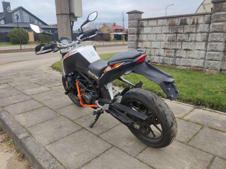 KTM Duke 2014 Tauragė, ar dzinēja tilpumu 0.13 L un nobraukumu 0 tūkst. km par 1250 €, foto 3 vietnē AUTOMOTO.COM.LV