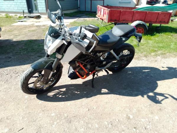 KTM Duke 2014 Radviliškis, ar dzinēja tilpumu 0.13 L un nobraukumu 62 tūkst. km par 1350 €, foto 4 vietnē AUTOMOTO.COM.LV