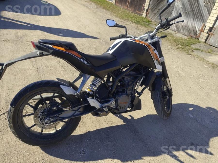 KTM Duke 2014 Tukums, ar dzinēja tilpumu 0.13 L un nobraukumu 0 tūkst. km par 1950 €, foto 3 vietnē AUTOMOTO.COM.LV