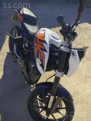KTM Duke 2014 Tukums, ar dzinēja tilpumu 0.13 L un nobraukumu 0 tūkst. km par 1950 €, foto 4 vietnē AUTOMOTO.COM.LV