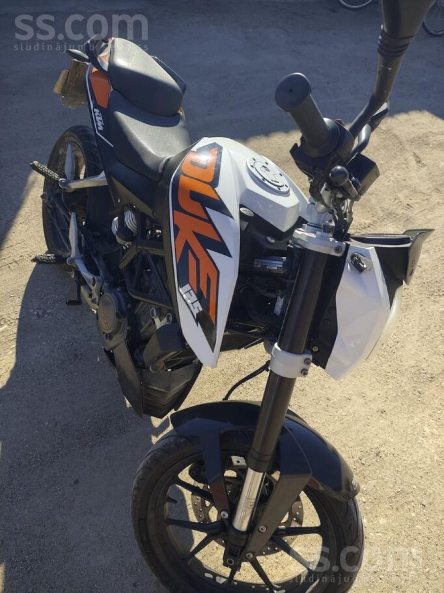 KTM Duke 2014 Tukums, ar dzinēja tilpumu 0.13 L un nobraukumu 0 tūkst. km par 1950 €, foto 4 vietnē AUTOMOTO.COM.LV