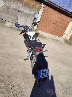KTM Duke 2014 Tukums, ar dzinēja tilpumu 0.13 L un nobraukumu 0 tūkst. km par 1950 €, foto 6 vietnē AUTOMOTO.COM.LV