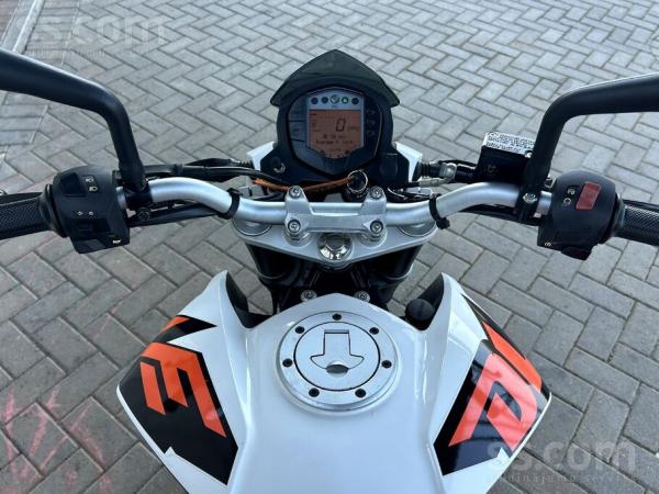 KTM Duke 2014 in Valmiera, with an engine capacity of 0.13 L and mileage of 0 thousand km for 2250 €, photo 9 on AUTOMOTO.COM.LV