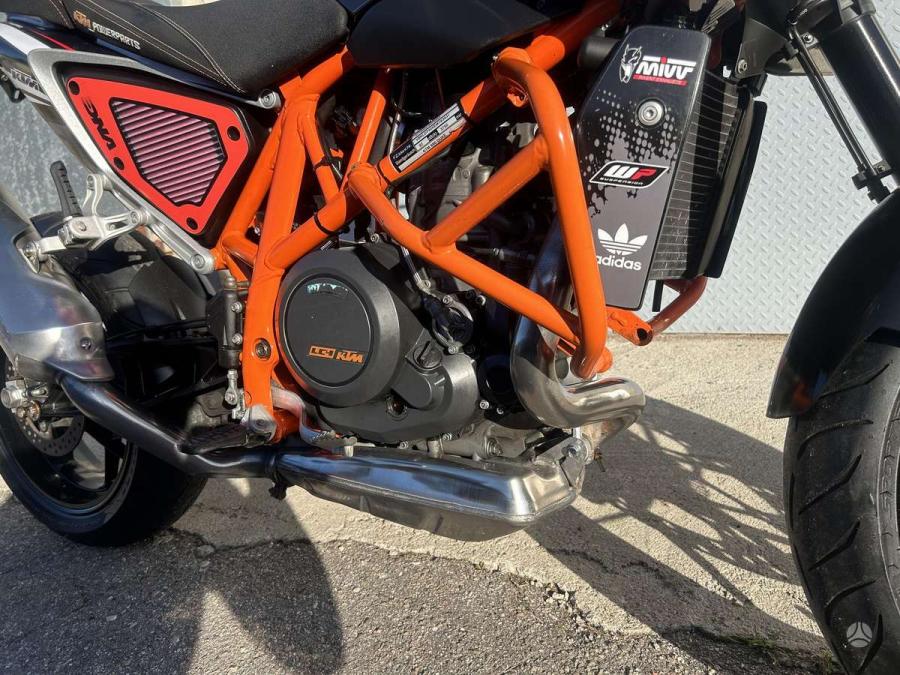 KTM Duke 2014 in Birstonas, with an engine capacity of 0.69 L and mileage of 39 thousand km for 3750 €, photo 15 on AUTOMOTO.COM.LV