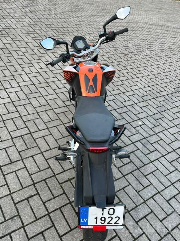KTM Duke 2014 Liepāja, ar dzinēja tilpumu 0.13 L un nobraukumu 0 tūkst. km par 2100 €, foto 3 vietnē AUTOMOTO.COM.LV
