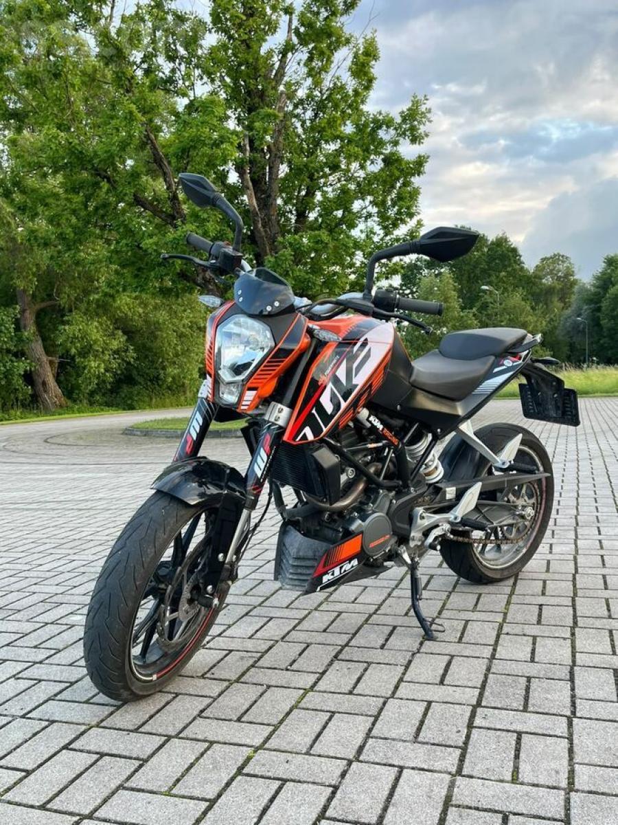 KTM Duke 2014 Liepāja, ar dzinēja tilpumu 0.13 L un nobraukumu 0 tūkst. km par 2100 €, foto 5 vietnē AUTOMOTO.COM.LV