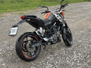 KTM Duke 2014 in Ukmerge, with an engine capacity of 0.13 L and mileage of 33 thousand km for 1100 €, photo 3 on AUTOMOTO.COM.LV