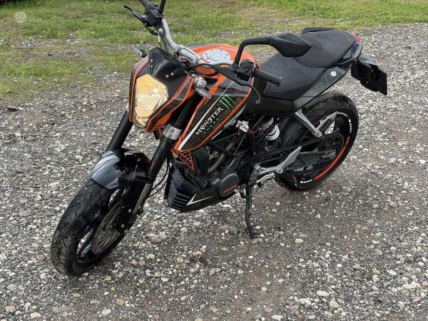 KTM Duke 2014 in Ukmerge, with an engine capacity of 0.13 L and mileage of 33 thousand km for 1100 €, photo 3 on AUTOMOTO.COM.LV