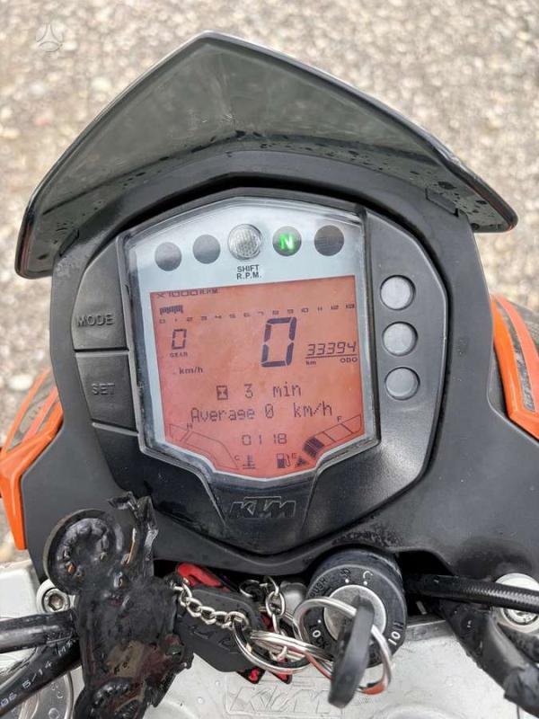 KTM Duke 2014 in Ukmerge, with an engine capacity of 0.13 L and mileage of 33 thousand km for 1100 €, photo 5 on AUTOMOTO.COM.LV