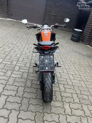 KTM Duke 2015 Prienai, ar dzinēja tilpumu 0.13 L un nobraukumu 20 tūkst. km par 1750 €, foto 6 vietnē AUTOMOTO.COM.LV