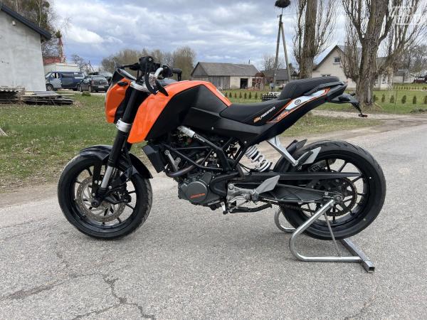 KTM Duke 2015 in Vilnius, with an engine capacity of 0.13 L and mileage of 35 thousand km for 1700 €, photo 8 on AUTOMOTO.COM.LV