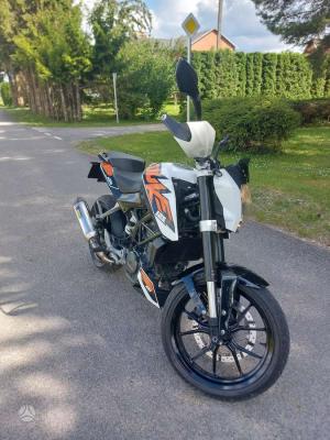 KTM Duke 2015 in Panevezys, with an engine capacity of 0.13 L and mileage of 43 thousand km for 1300 €, photo  on AUTOMOTO.COM.LV