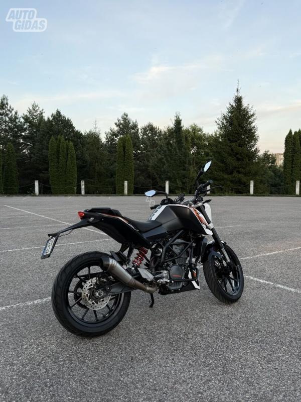 KTM Duke 2015 in Alytus, with an engine capacity of 0.13 L and mileage of 28 thousand km for 2000 €, photo 3 on AUTOMOTO.COM.LV