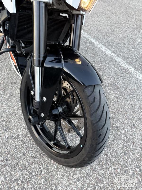 KTM Duke 2015 in Alytus, with an engine capacity of 0.13 L and mileage of 28 thousand km for 2000 €, photo 7 on AUTOMOTO.COM.LV