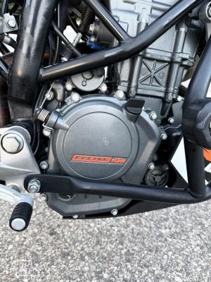 KTM Duke 2015 in Alytus, with an engine capacity of 0.13 L and mileage of 28 thousand km for 2000 €, photo 10 on AUTOMOTO.COM.LV