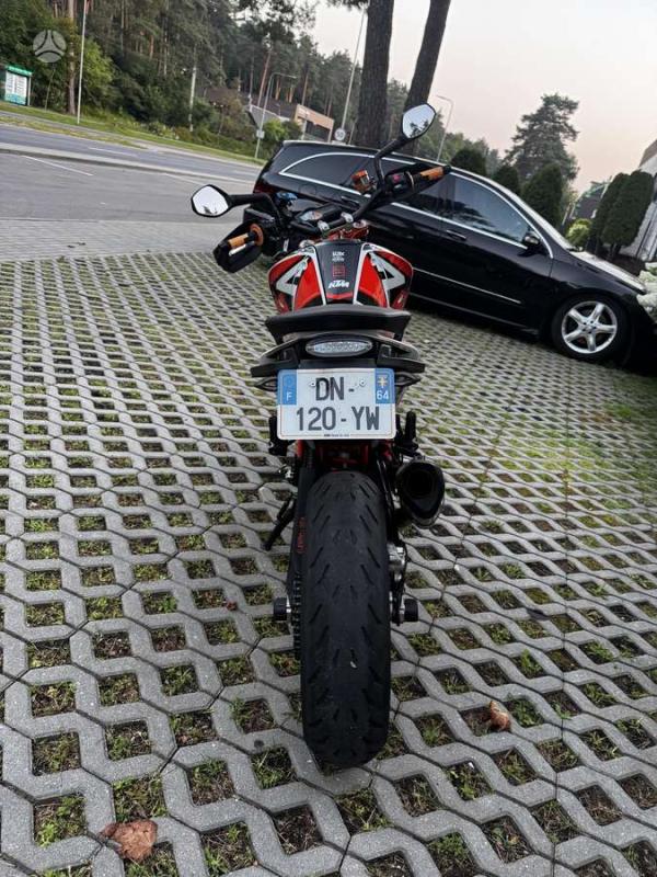 KTM Duke 2015 Viļņa, ar dzinēja tilpumu 0.69 L un nobraukumu 33 tūkst. km par 3500 €, foto 5 vietnē AUTOMOTO.COM.LV