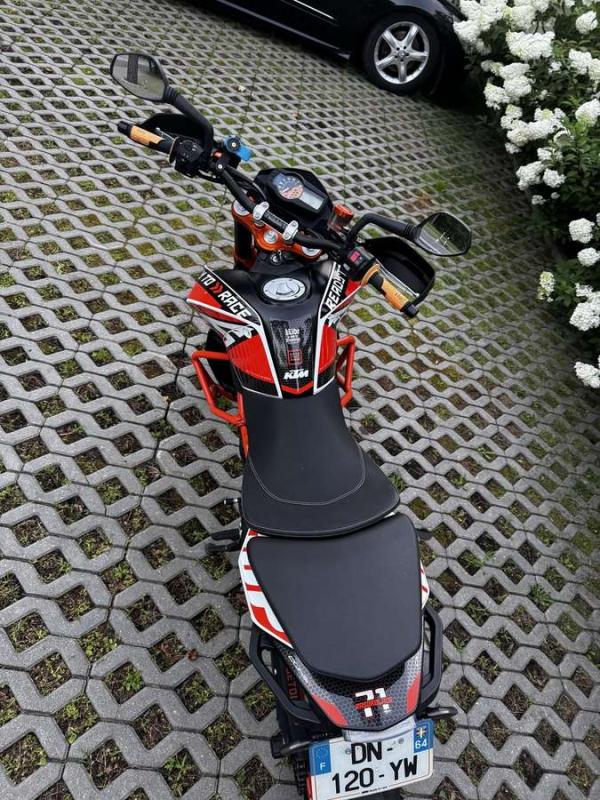 KTM Duke 2015 Viļņa, ar dzinēja tilpumu 0.69 L un nobraukumu 33 tūkst. km par 3500 €, foto 7 vietnē AUTOMOTO.COM.LV