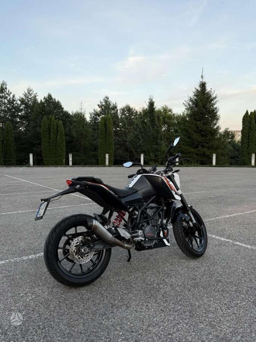 KTM Duke 2015 in Alytus, with an engine capacity of 0.13 L and mileage of 28 thousand km for 1800 €, photo 5 on AUTOMOTO.COM.LV