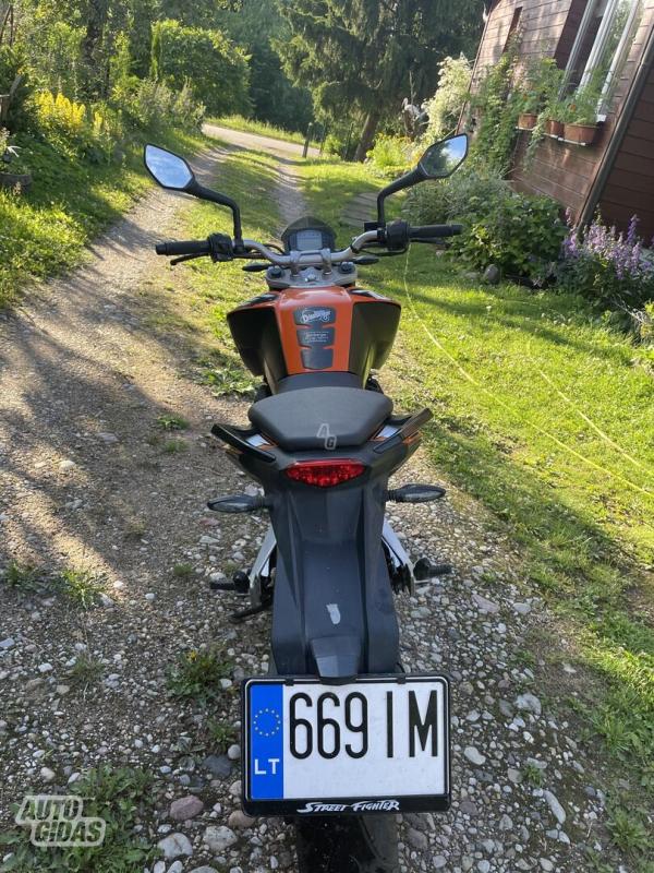 KTM Duke 2015 Trakai, ar dzinēja tilpumu 0.13 L un nobraukumu 23 tūkst. km par 2300 €, foto 6 vietnē AUTOMOTO.COM.LV