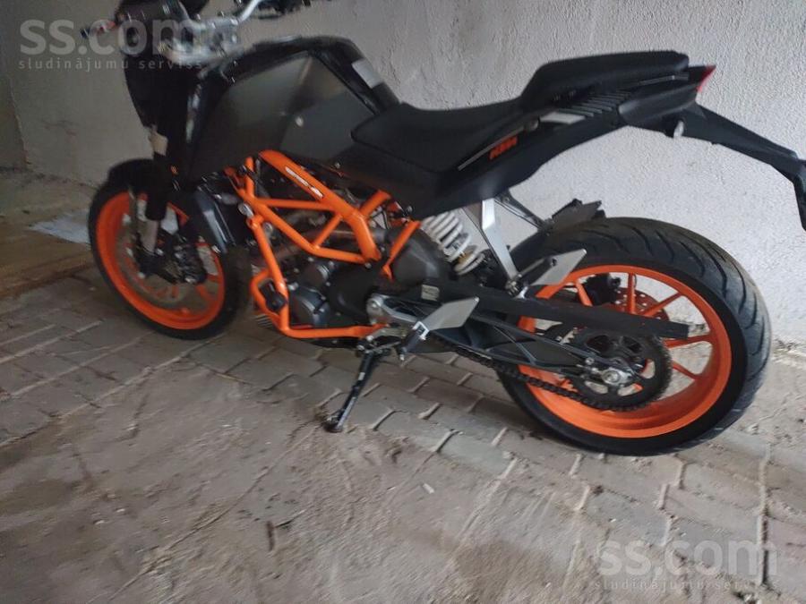 KTM Duke 2016 in Ventspils, with an engine capacity of 0.40 L and mileage of 0 thousand km for 2750 €, photo 1 on AUTOMOTO.COM.LV