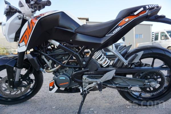 KTM Duke 2016 Bauska, ar dzinēja tilpumu 0.13 L un nobraukumu 0 tūkst. km par 2300 €, foto 4 vietnē AUTOMOTO.COM.LV