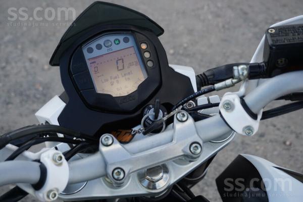KTM Duke 2016 Bauska, ar dzinēja tilpumu 0.13 L un nobraukumu 0 tūkst. km par 2300 €, foto 10 vietnē AUTOMOTO.COM.LV