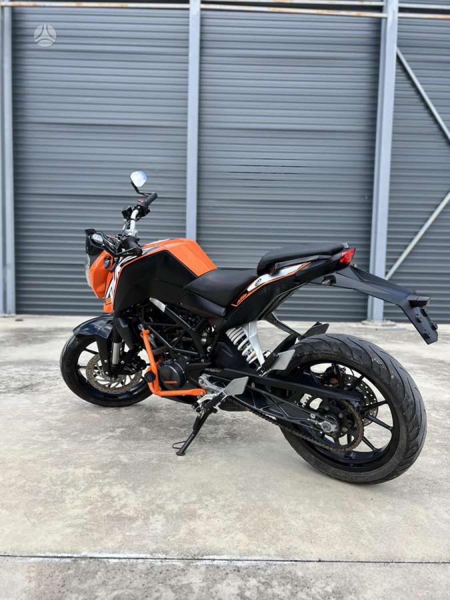 KTM Duke 2016 in Utena, with an engine capacity of 0.13 L and mileage of 22 thousand km for 1500 €, photo 3 on AUTOMOTO.COM.LV