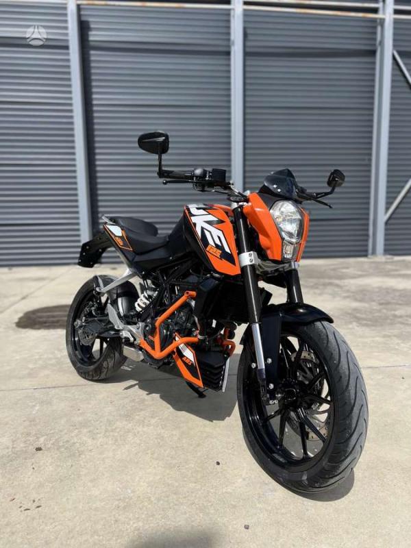 KTM Duke 2016 Utena, ar dzinēja tilpumu 0.13 L un nobraukumu 22 tūkst. km par 1500 €, foto 5 vietnē AUTOMOTO.COM.LV