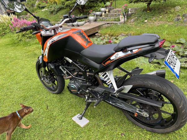 KTM Duke 2016 in Visaginas, with an engine capacity of 0.13 L and mileage of 22 thousand km for 2000 €, photo 5 on AUTOMOTO.COM.LV