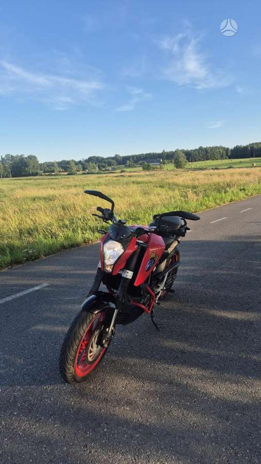 KTM Duke 2016 Utena, ar dzinēja tilpumu 0.13 L un nobraukumu 43 tūkst. km par 1650 €, foto 6 vietnē AUTOMOTO.COM.LV